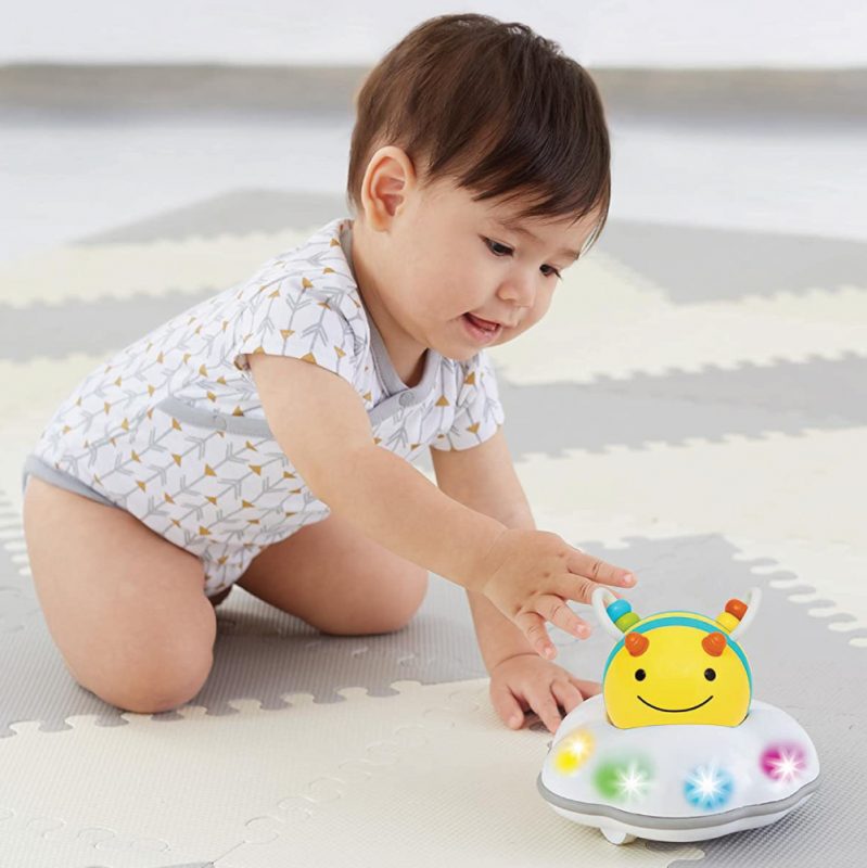Skip Hop Explore&More : Follow Bee Crawl Toy ของเล่นช่วยให้ลูกฝึกคลาน ...